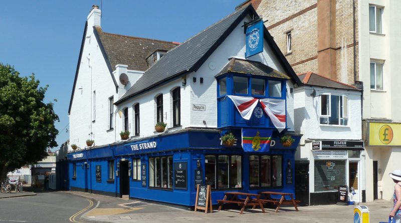 Traditional Pub | Exmouth Food and Drink